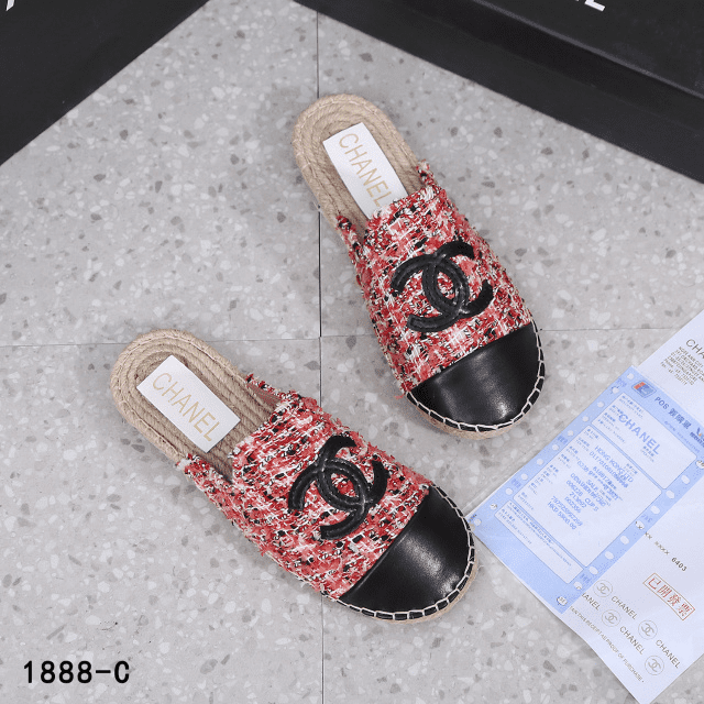 Sepatu Chanel Slip On 1888-C Semi Platinum (Kode: CHA397) - TasKW.com