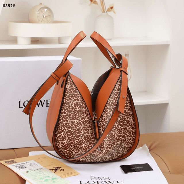 Tas Loewe Hammock Monogram 8852 Semi Platinum (Kode: FAS249) - TasKW.com