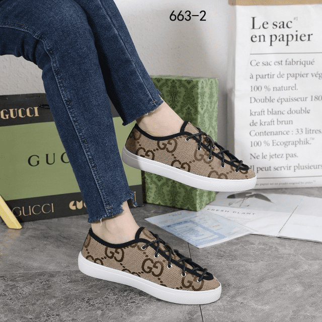 Sepatu Gucci Jumbo Gg Canvas Women Sneakers 663-2 Semi Platinum (Kode ...