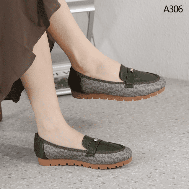 Sepatu Aigner Signature Flats And Loafers Shoes A306 Semi Premium (Kode ...