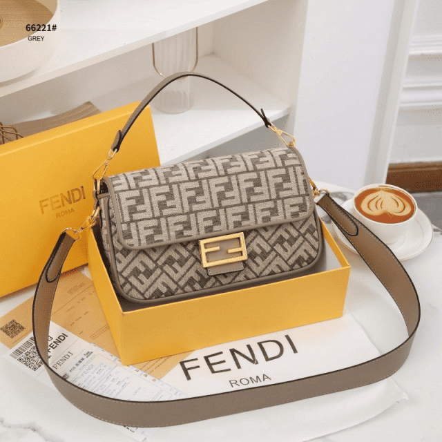 Tas Fendi Monogram Shoulder Bag 66221 Semi Platinum (Kode: FEN458 ...