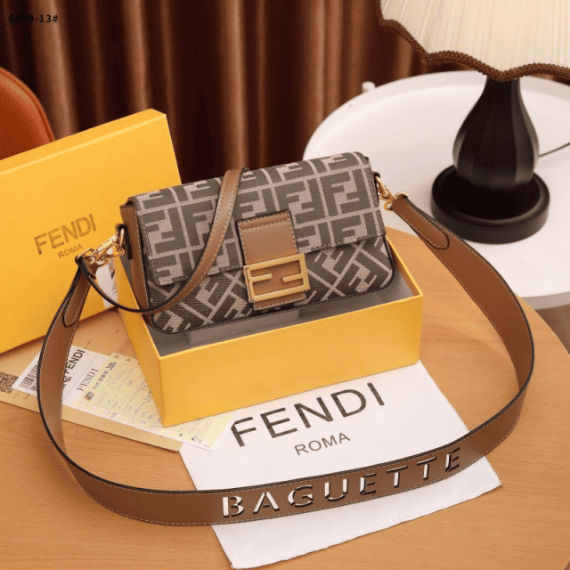 Tas Fendi Shoulder 6679-13 Semi Platinum (Kode: FEN468) - TasKW.com