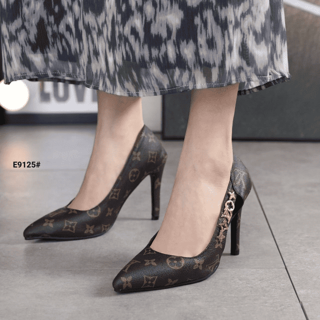 Sepatu Lv Louis Vuitton Signature Pumps Women's Shoes E9125 Semi ...