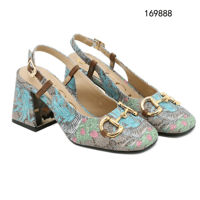 Sepatu Gucci Horsebit-Chain GG Canvas & GG-Tiger Sandals 169888 New ...