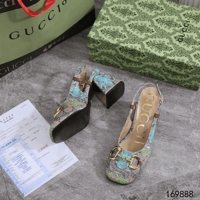 Sepatu Gucci Horsebit-Chain GG Canvas & GG-Tiger Sandals 169888 New ...