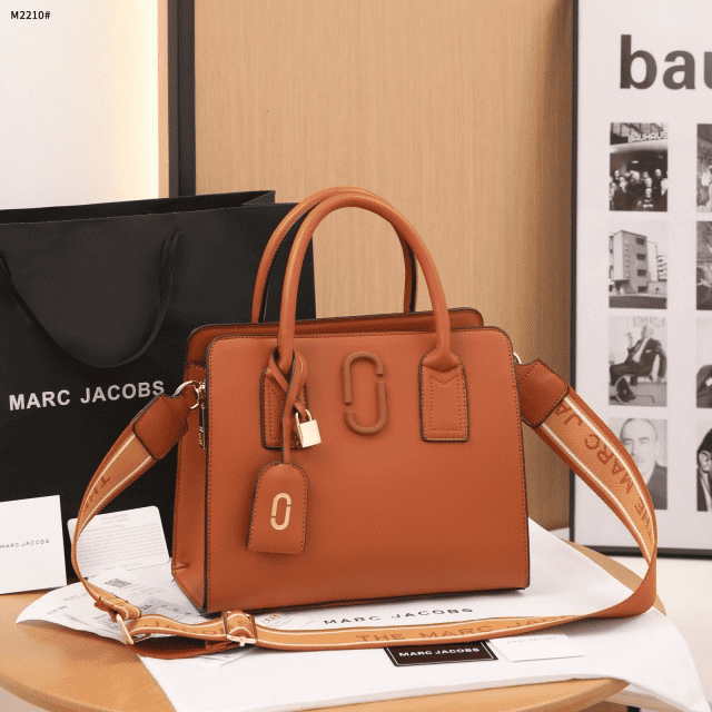 Tas Marc Jacobs M2210 Tote Bag Semi Platinum (Kode: MCJ117) - TasKW.com