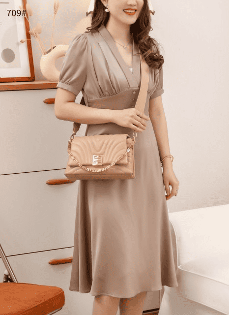 Tas Givenchy 709 Givenchy 4G Soft Quilted Leather Bag Semi Platinum ...