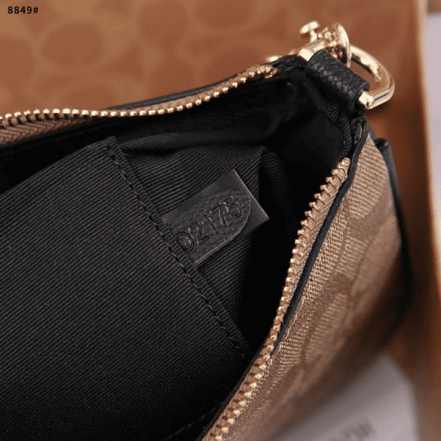 Tas Coach 8849 Monogram Shoulder Bag Semi Platinum (Kode: COA1049 ...