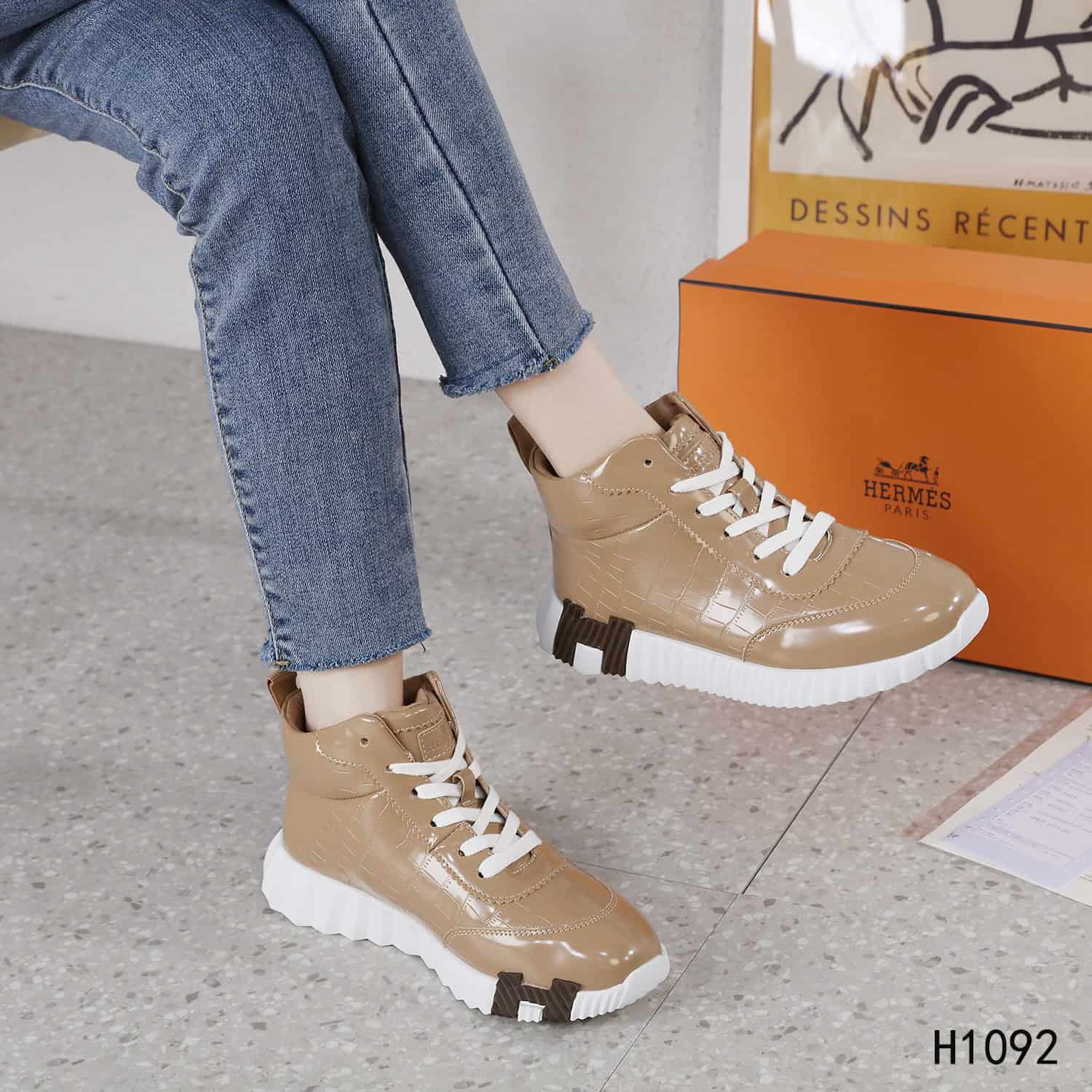 Sepatu Hermes H1092 Croco Leather Hip-Hop Sneaker Semi Platinum (Kode ...