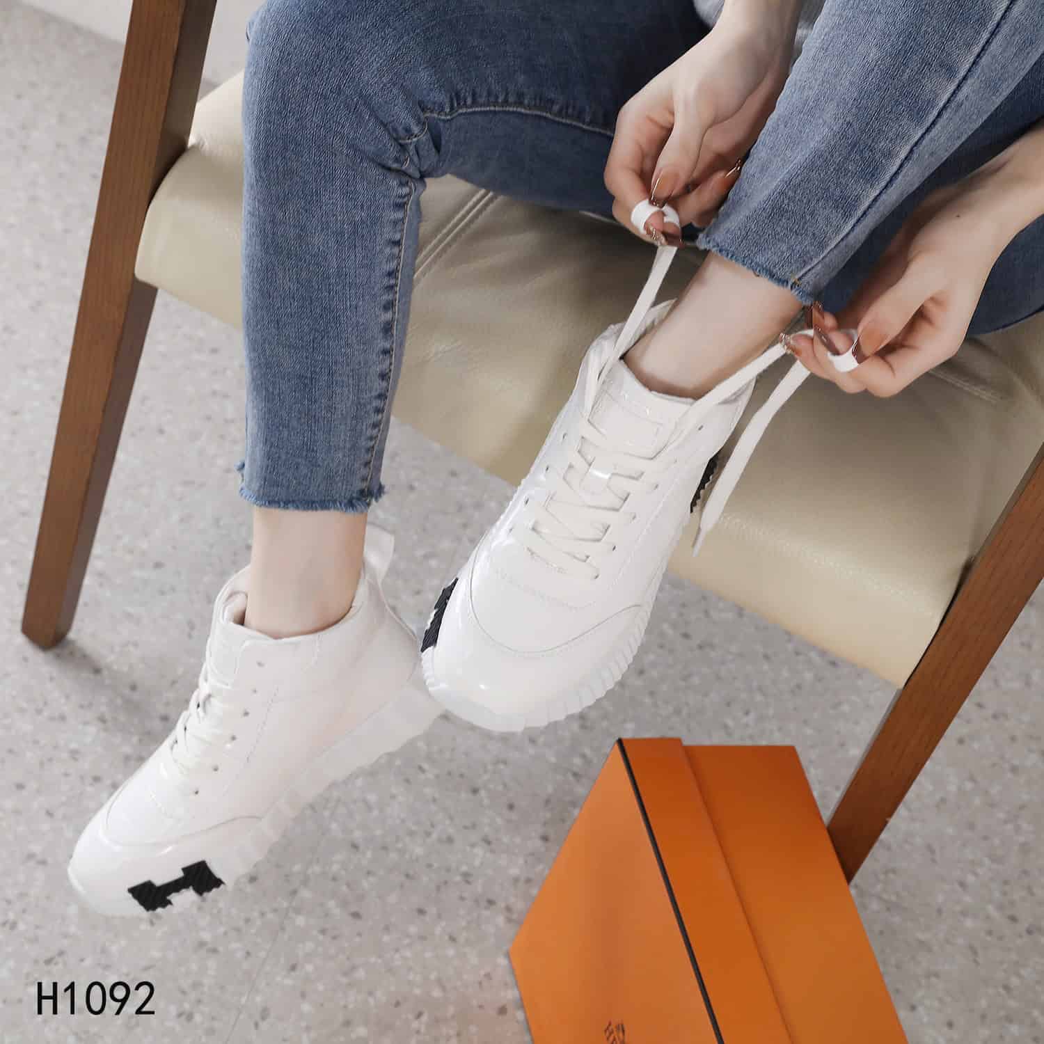 Sepatu Hermes H1092 Croco Leather Hip-Hop Sneaker Semi Platinum (Kode ...