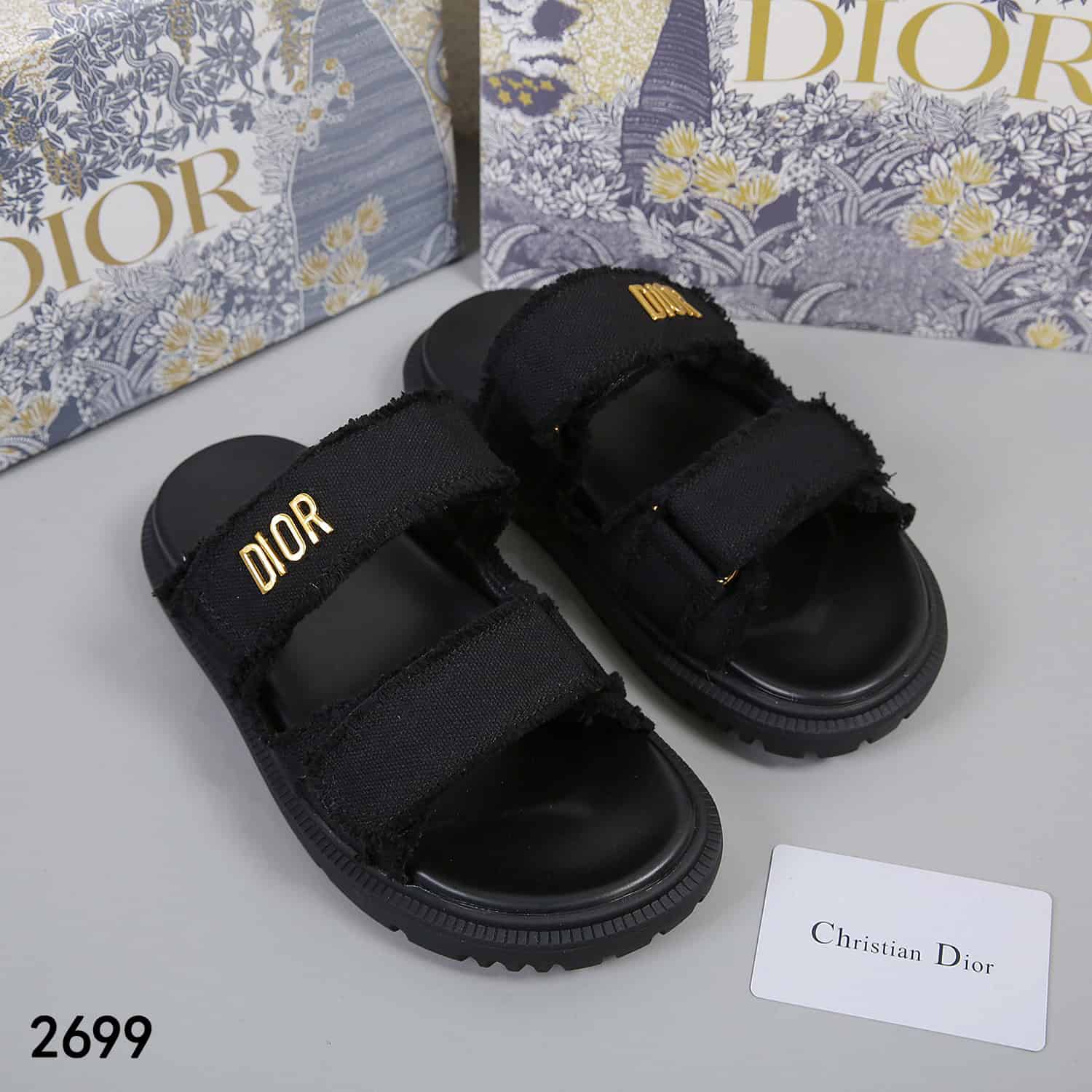 Sendal Christian Dior 2699 Sandal Semi Platinum (Kode: CDR602) - TasKW.com