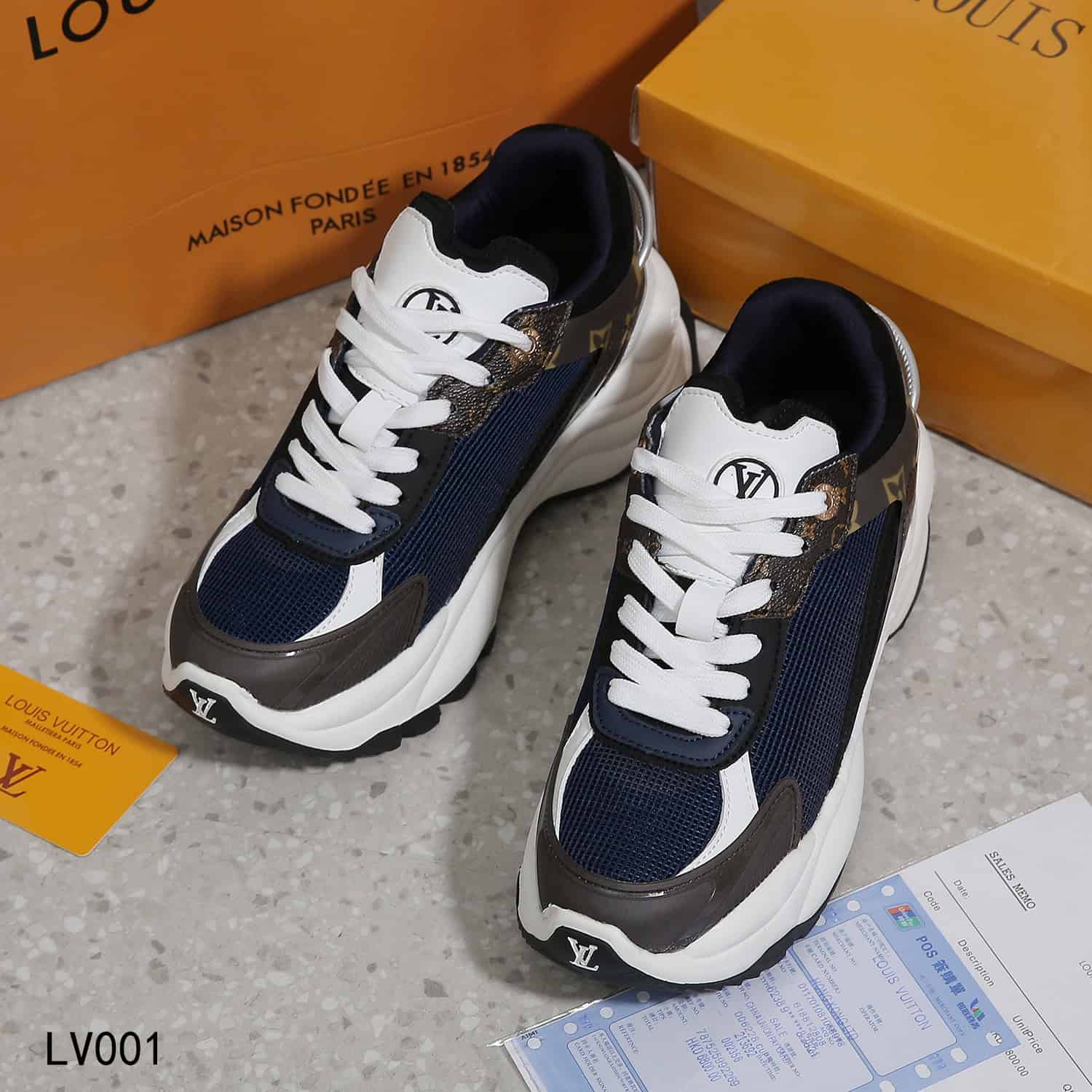 Sepatu Louis Vuitton LV001 Run 55 Sneakers Semi Platinum (Kode: SLV336 ...