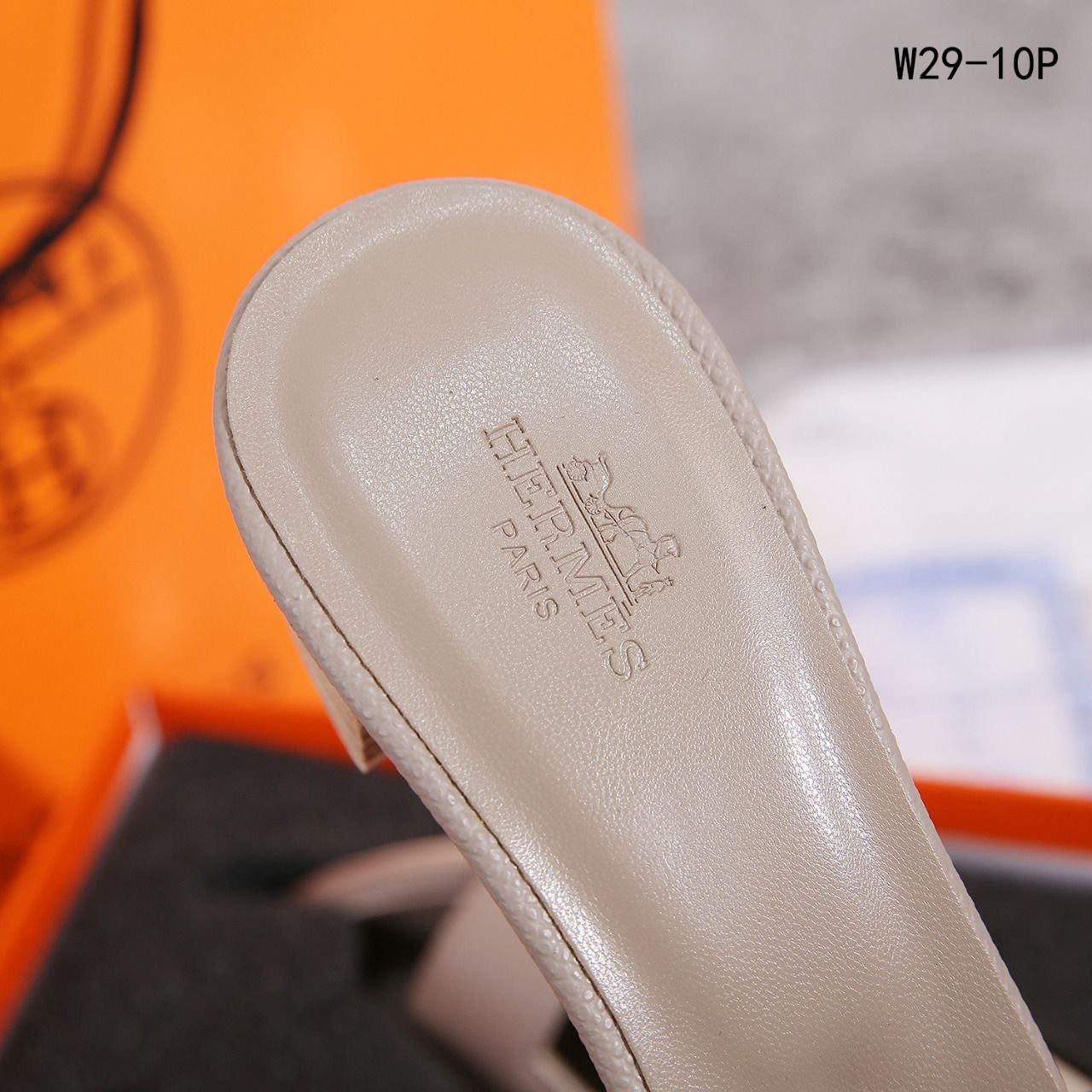 Sendal Hermes Oasis Sandals Epsom W29-10P Semi Premium (Kode: SHE225 ...