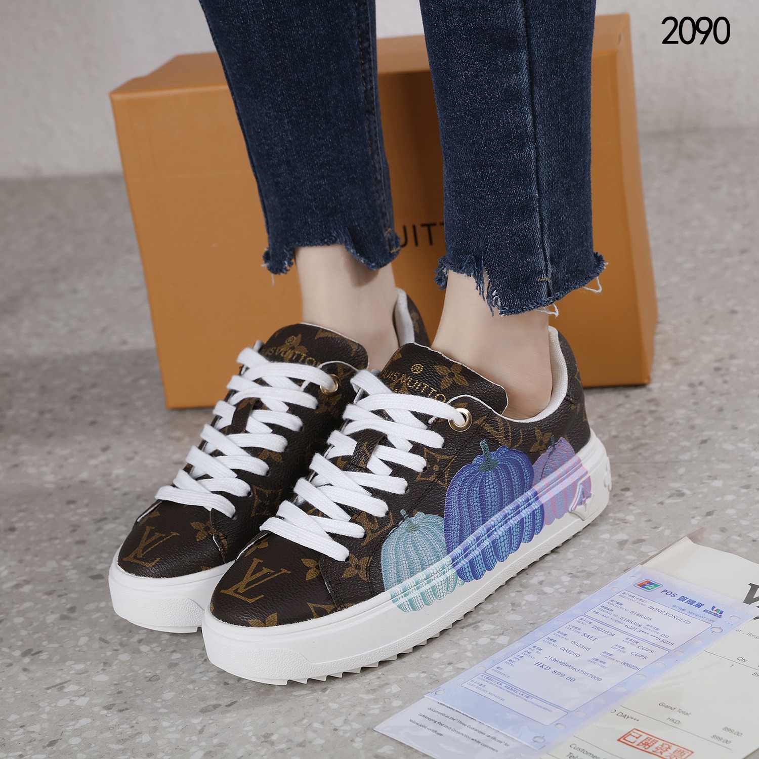 Sepatu Louis Vuitton 2090 Monogram Round Toe Rubber Sole Lace-Up Casual ...